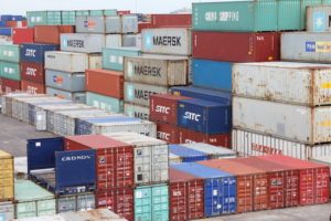 4 Important Things to Consider When Transporting Shipping Containers ...