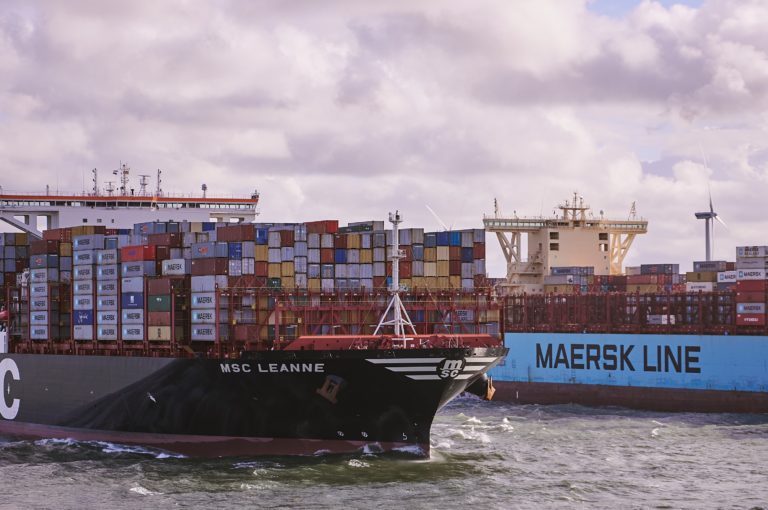 MSC officially dethrones Maersk from the top of the container rankings ...