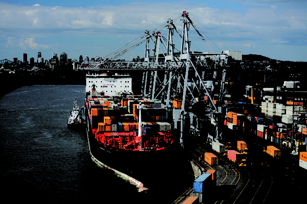 Montreal signs crane-deal with Liebherr - Container News