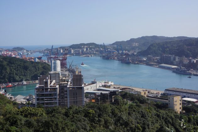 CCTC fixes larger cranes, adding capacity, in Keelung - Container News