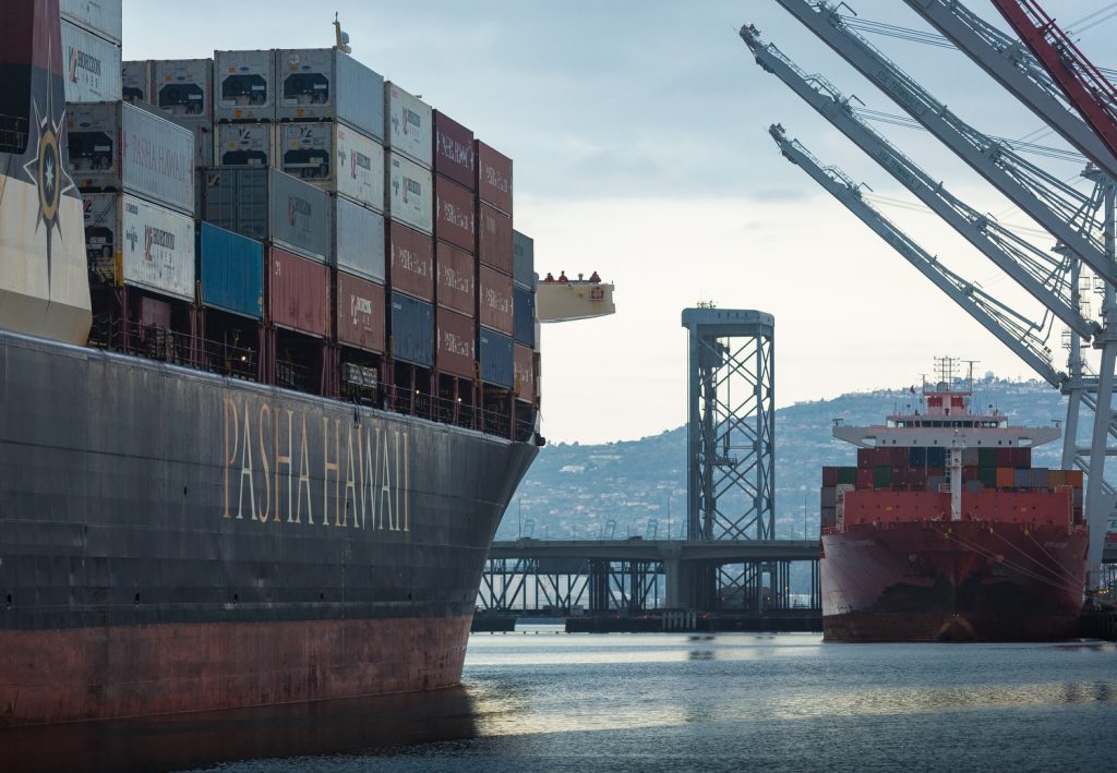 Boxship orderbook surpasses bulker and tanker newbuildings for first ...