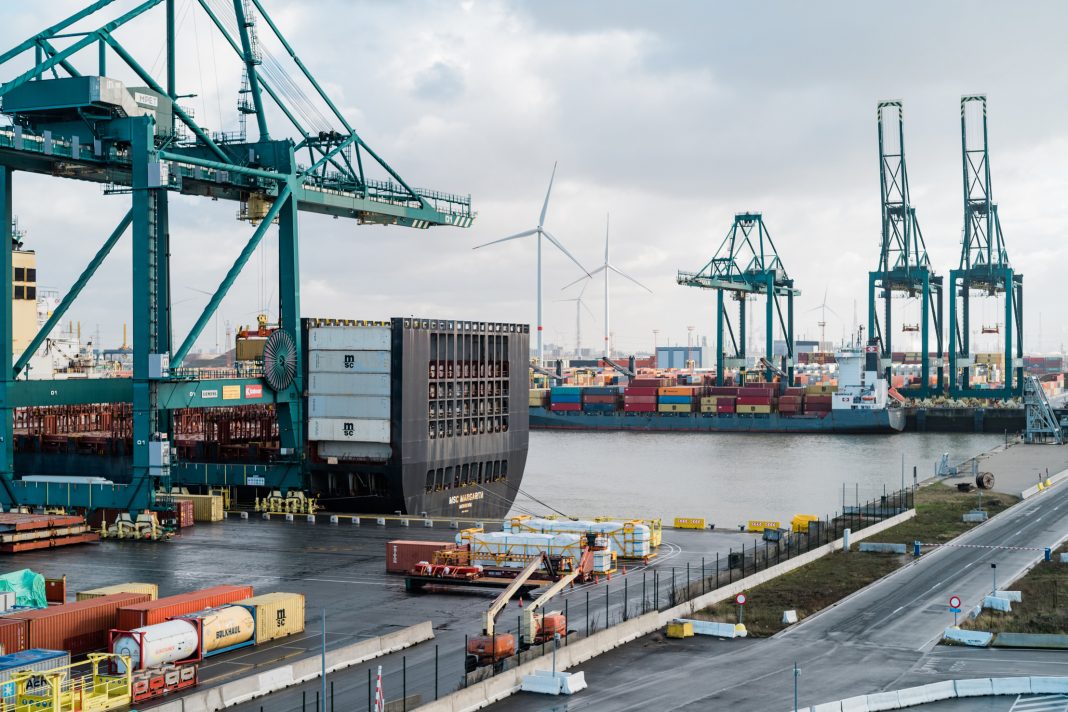 New cranes to increase Antwerp's Europa Terminal capacity and reduce ...