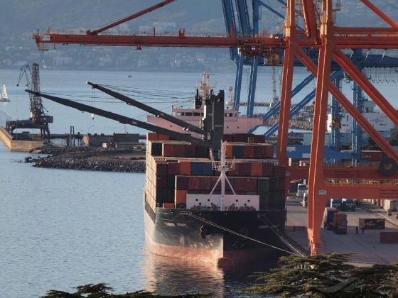 Thome and Carsten Rehder unveil boxship management agreement ...