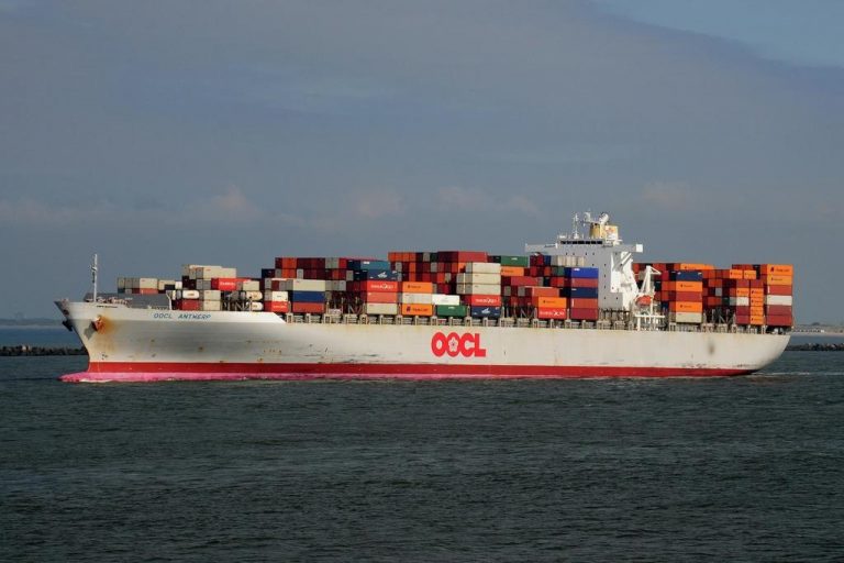 RCL joins its peers in secondhand market - Container News