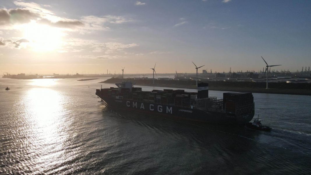 French carrier orders 22 container ships - Container News