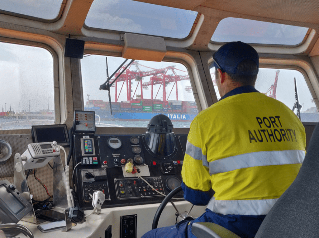 Port Authority of NSW upgrades vessel manoeuvring system - Container News