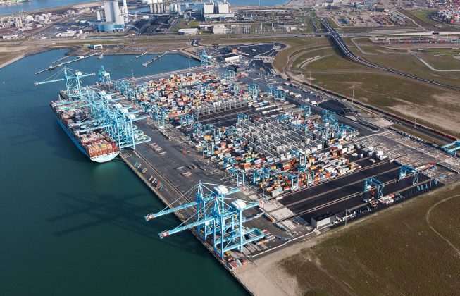APM Terminals and Rocsys partner for hands-free charging in Rotterdam ...