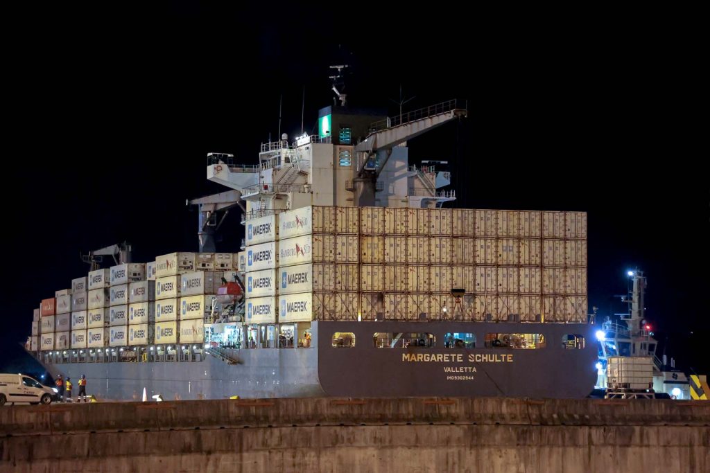 APM Terminals Moín welcomes 4,000th vessel - Container News