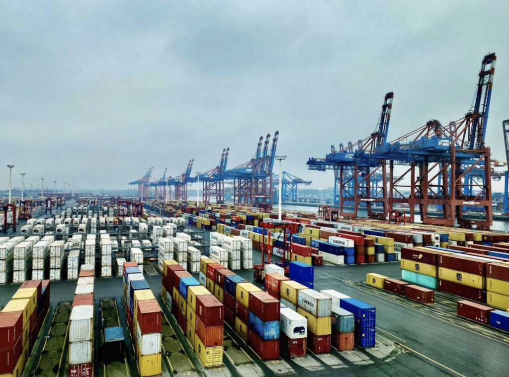 Red Sea crisis still leaves alliances short of ships, as newbuildings ...