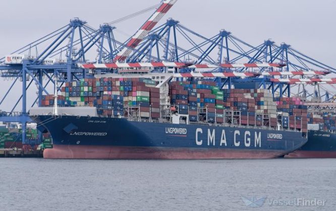 First LNG-powered boxship arrives on Saudi Arabia's east coast ...