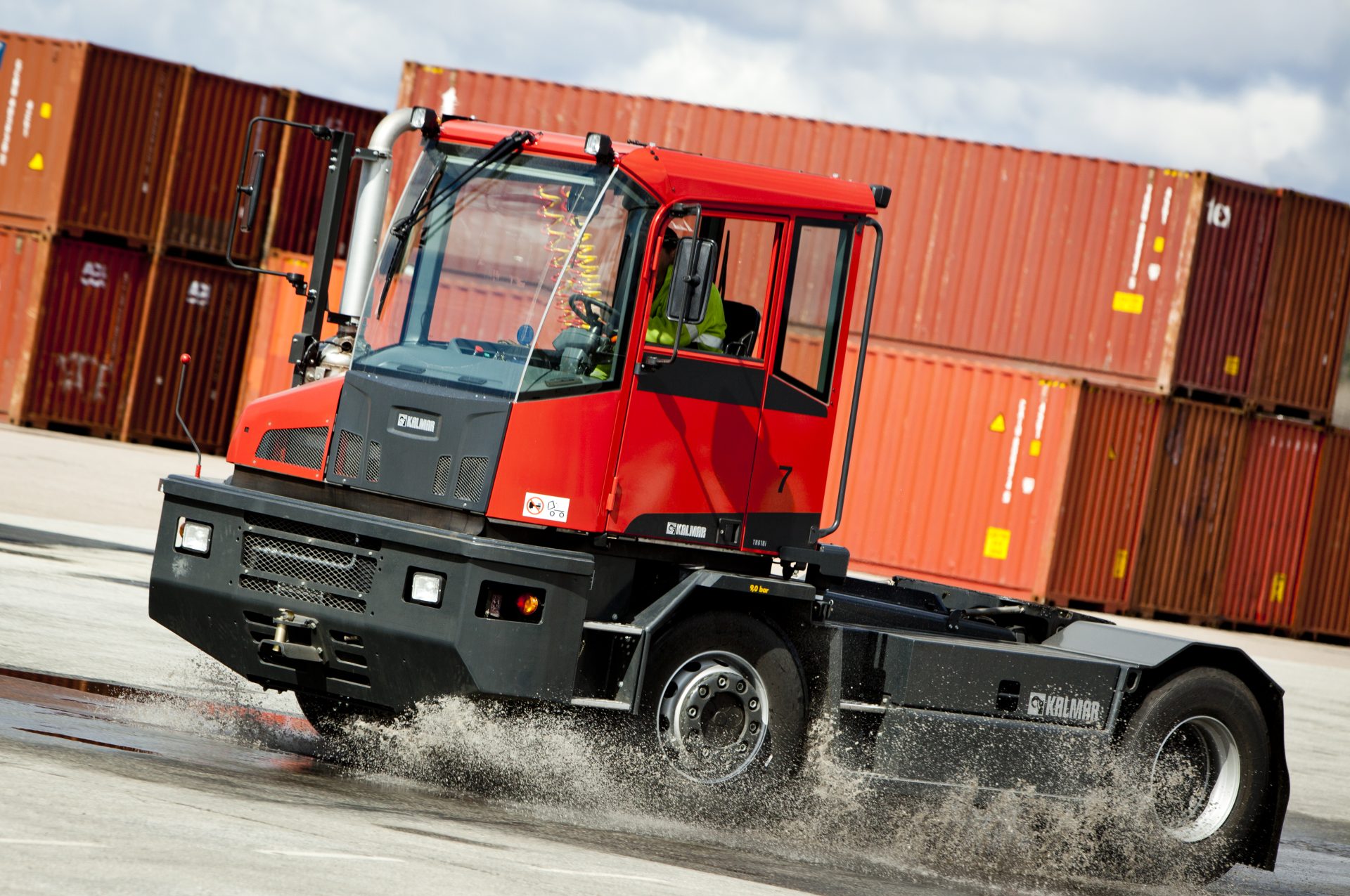 Kalmar to supply five terminal tractors to German terminal operator ...