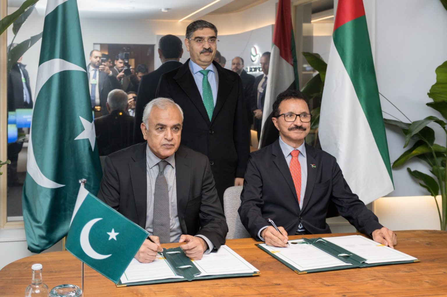 Dubai and Pakistan sign agreements to enhance marine and logistics ...