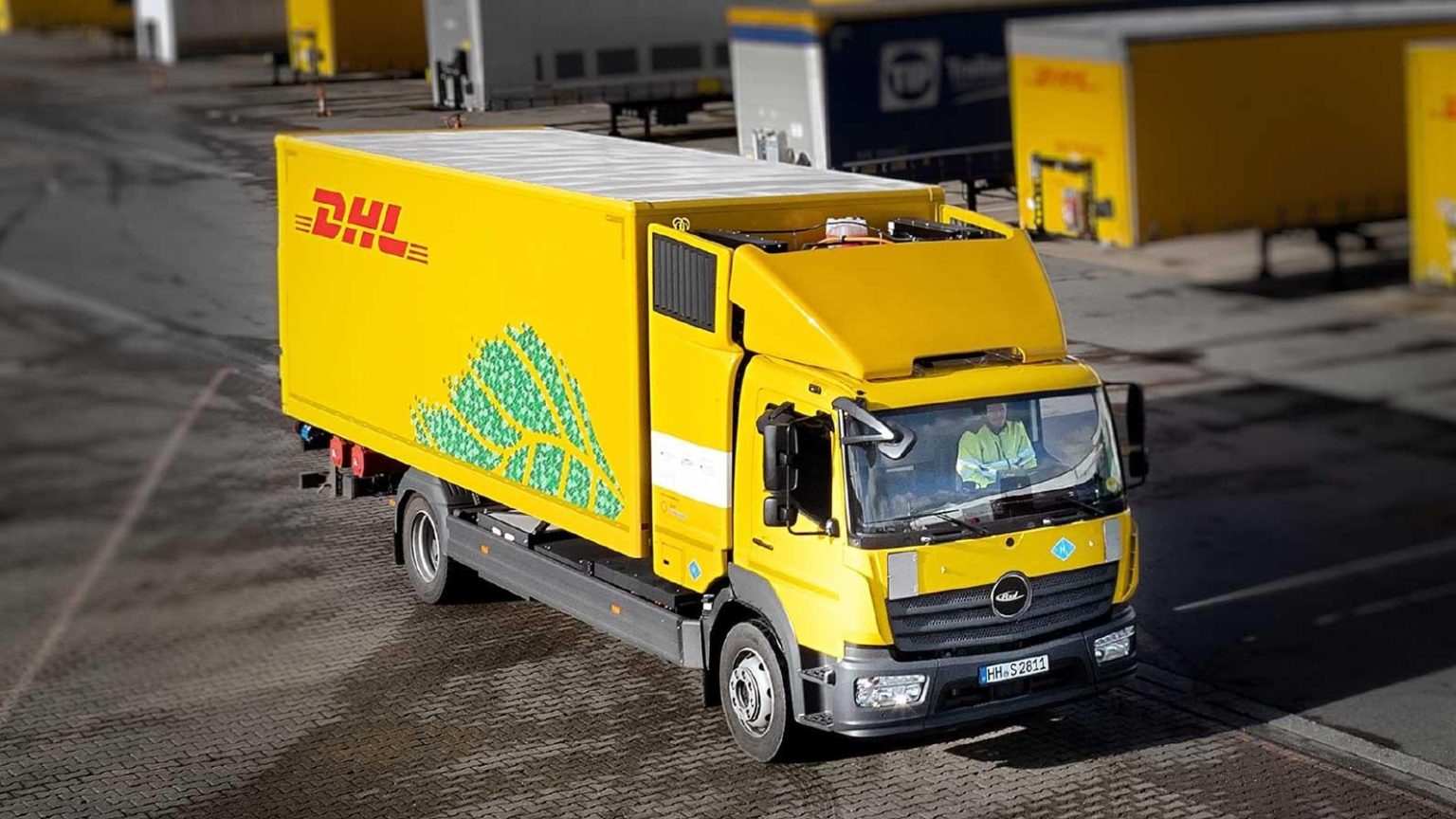 DHL Freight trials hydrogen-powered truck in Germany - Container News