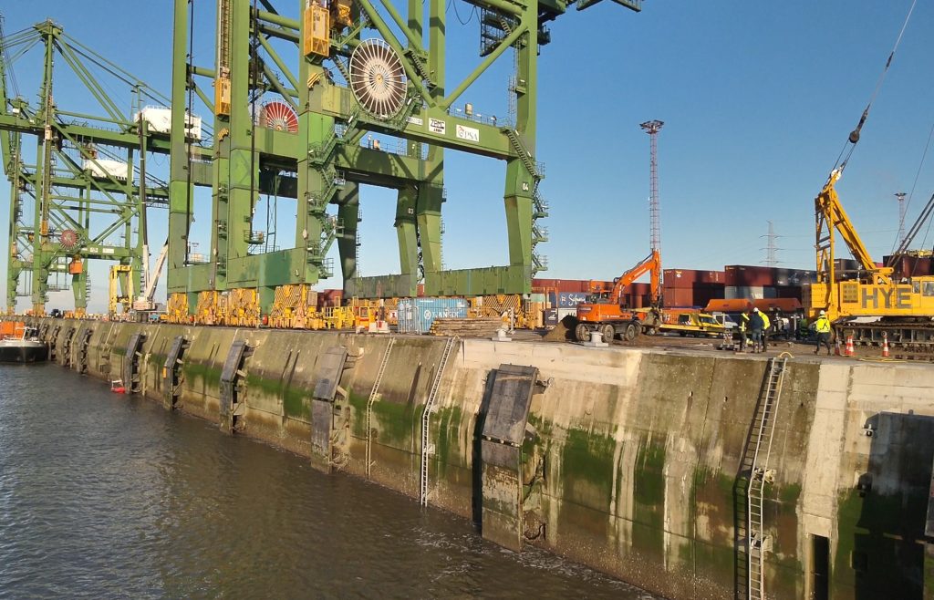 Port of Antwerp-Bruges enhances bollard capacity at Noordzee Terminal ...