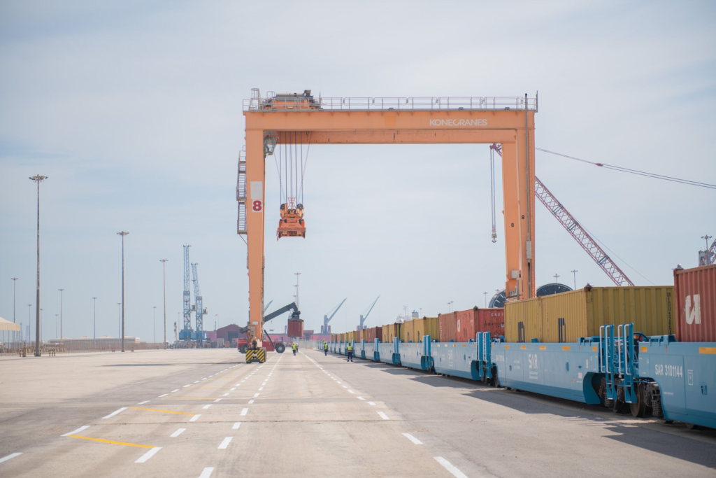 Saudi ports see lower container volumes in April - Container News