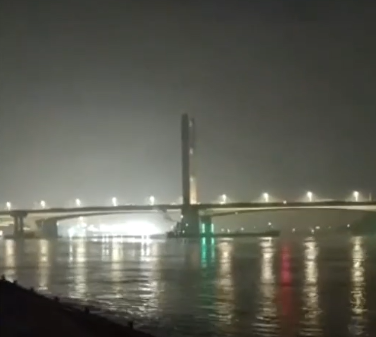 Four seafarers missing after ship hits bridge in China - Container News