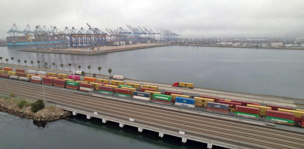 Port of Los Angeles closes first quarter with decline - Container News