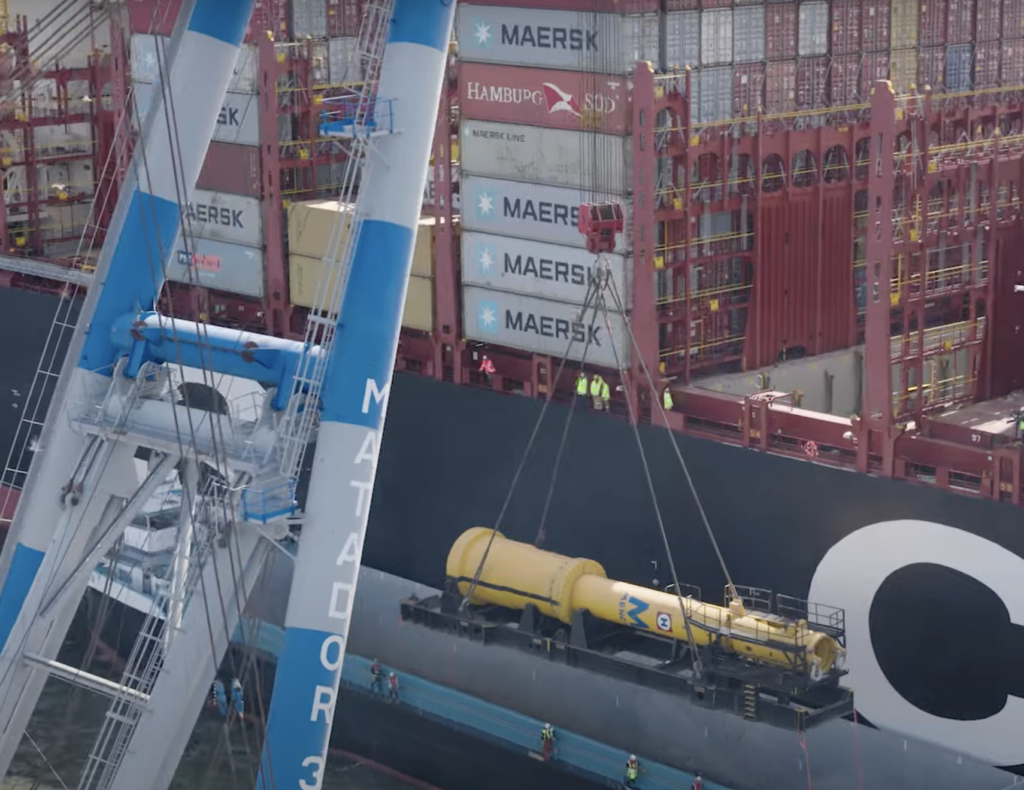 MSC moves 390-tonne hydraulic hammer from Rotterdam to Singapore ...