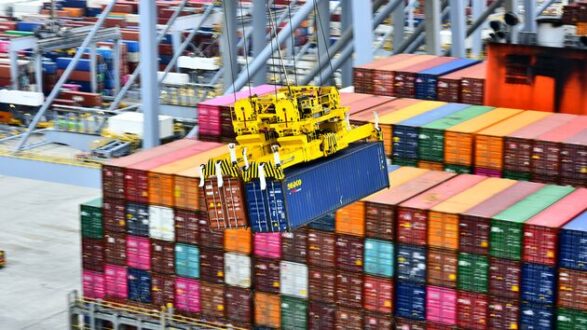 Australasian container trade grows in Q1 2025 - Container News