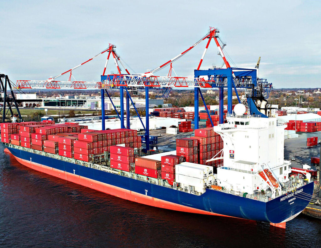 Philadelphia's PSA Penn Terminals receives Liebherr container crane ...