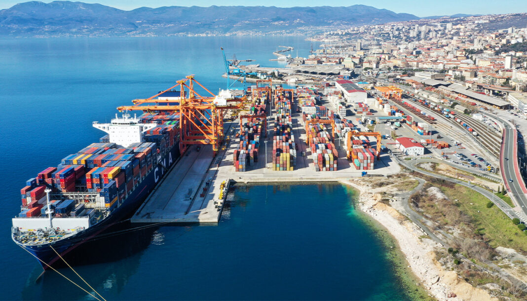 Adriatic Gate Container Terminal sets new box handling records ...