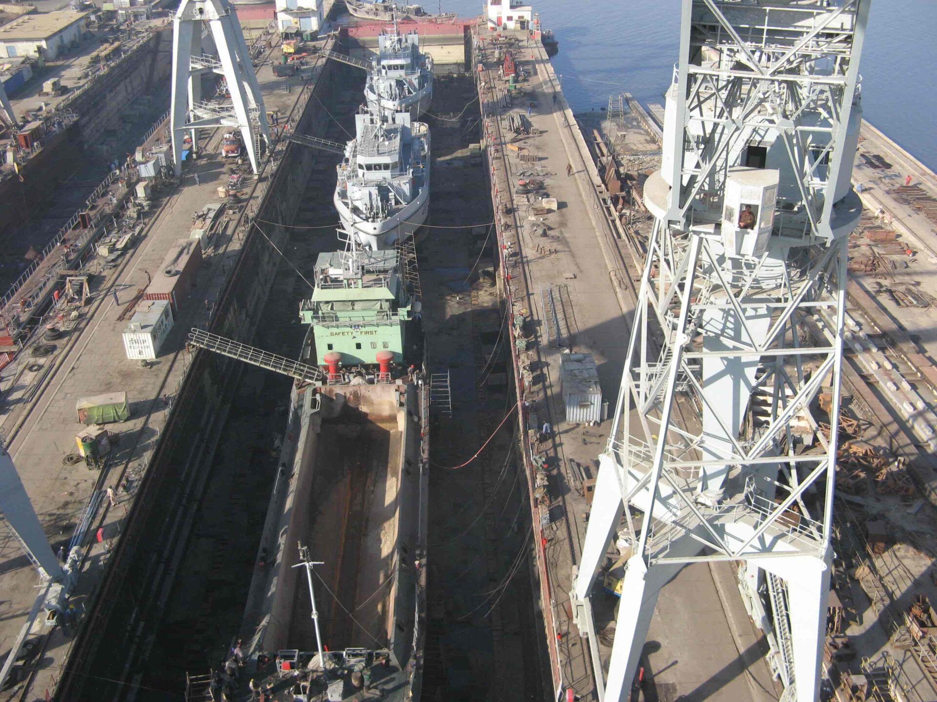 Pakistan to build first major commercial ship after 40 years ...