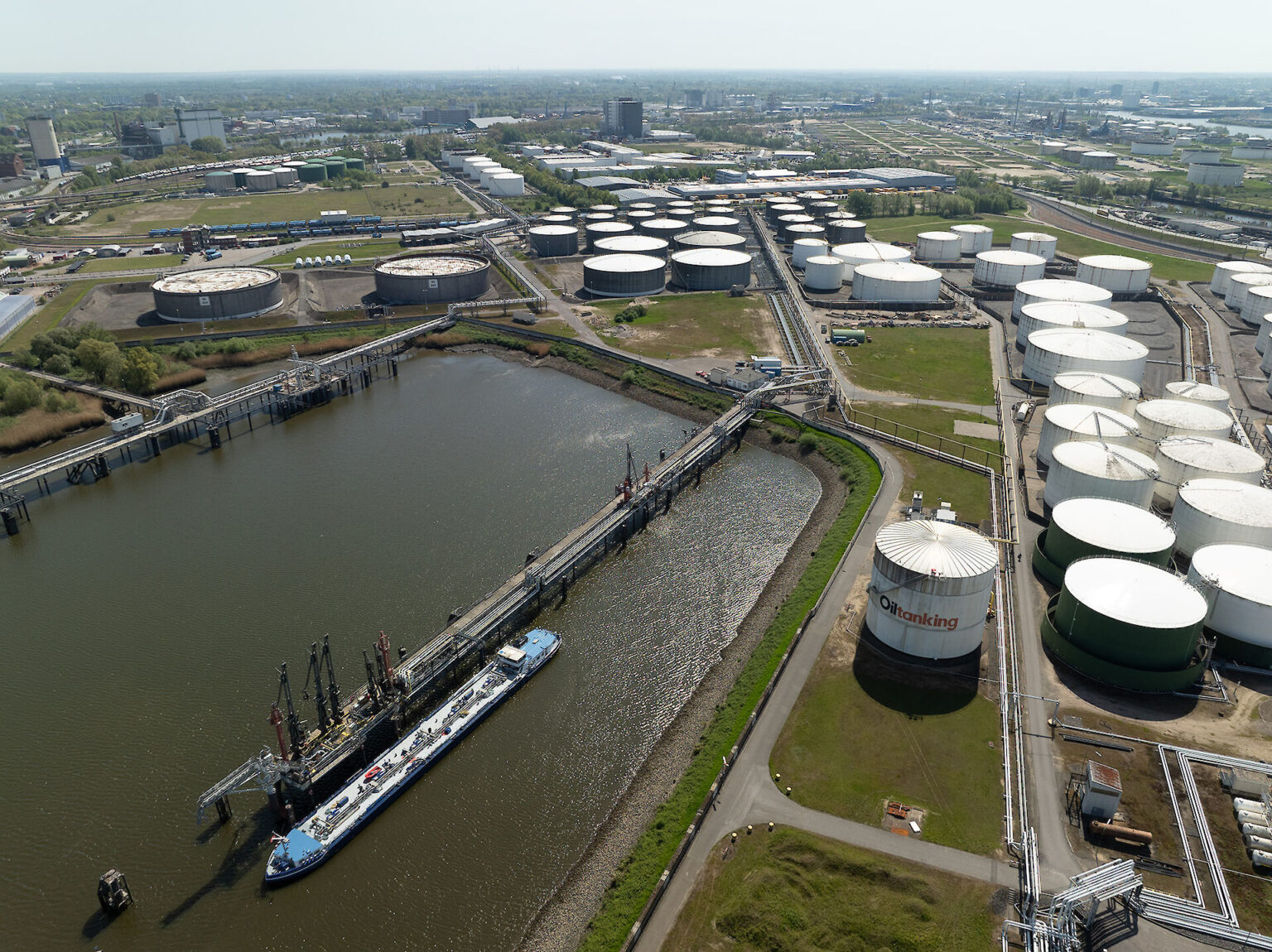 Mabanaft Group rebuilds its own tank terminal in Hamburg - Container News