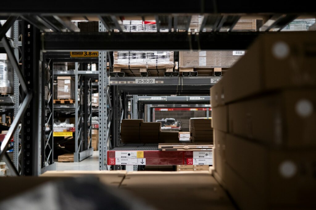 Smart Ideas for Organizing a Warehouse Efficiently - Container News
