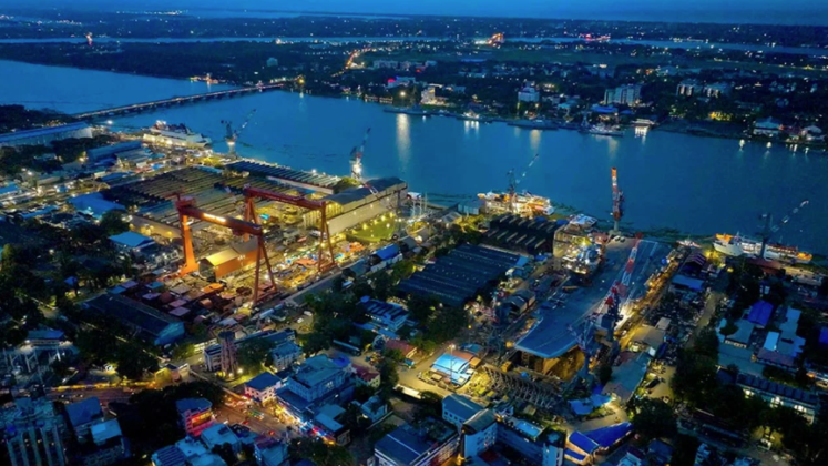 Maersk and India's Cochin Shipyard to explore ship repair and building ...