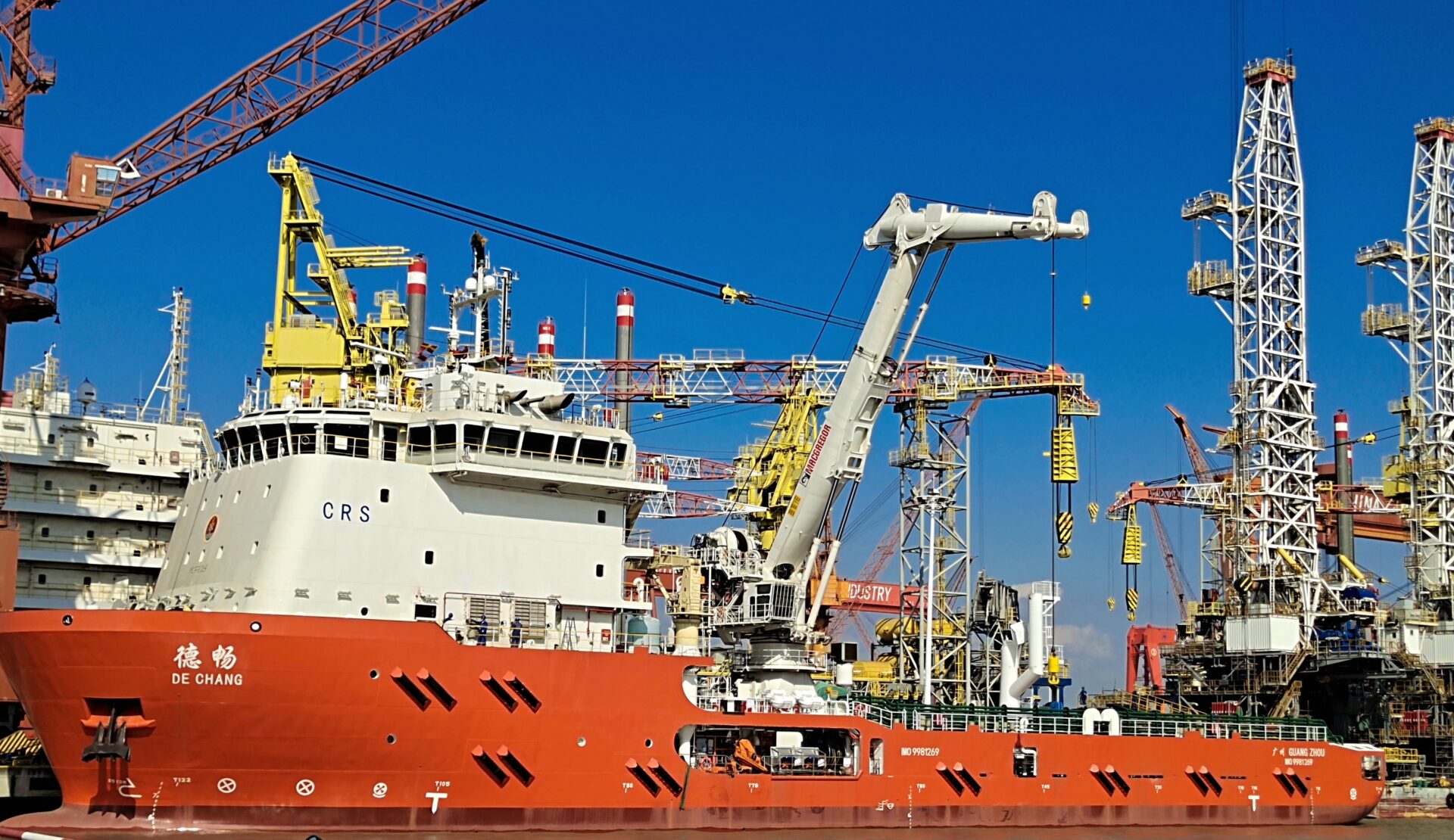 MacGregor secures first electric crane order for India-built vessels ...