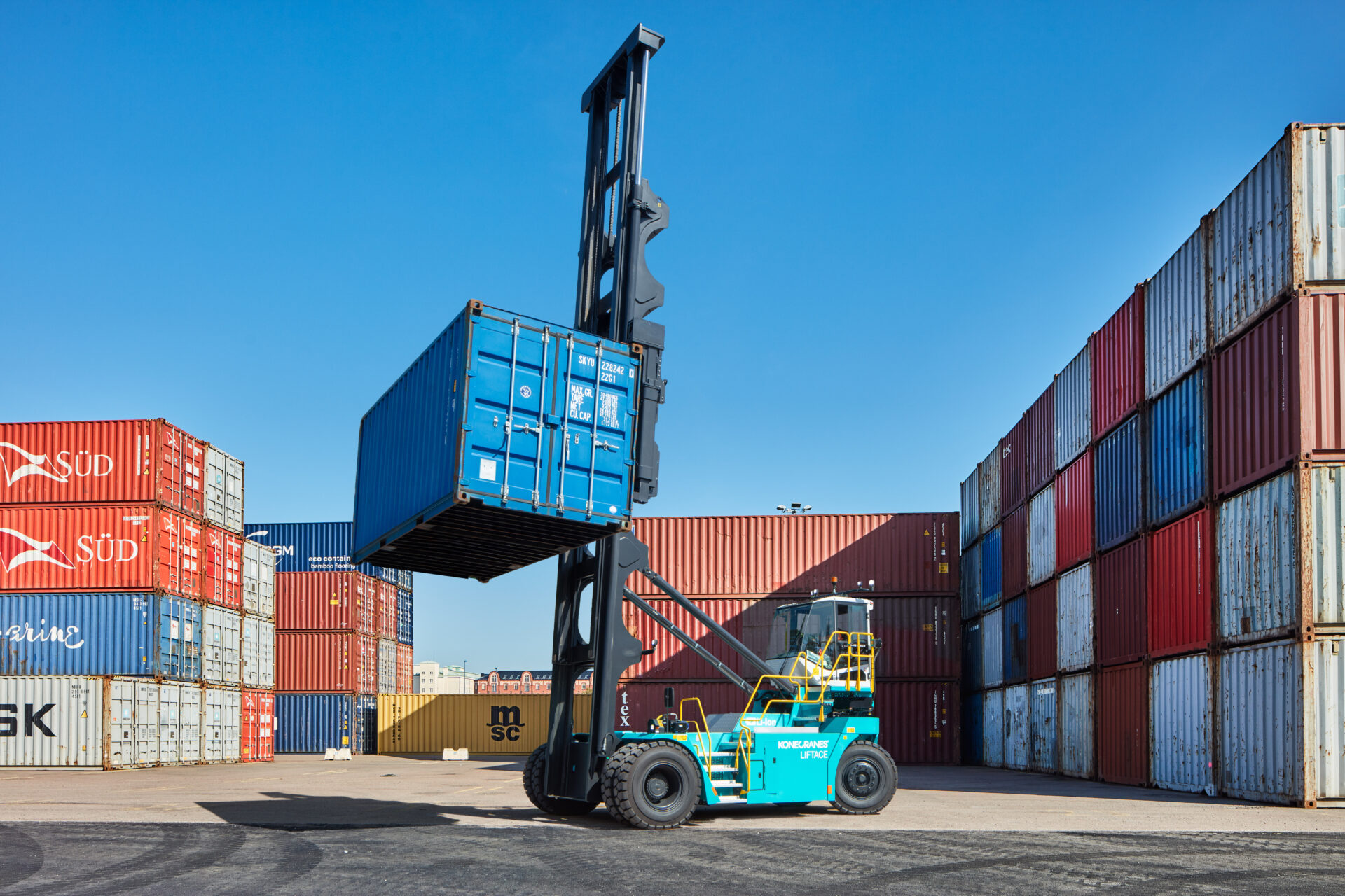 Konecranes expands global rollout of electric container handlers ...