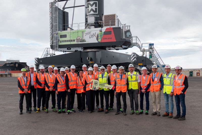 Liebherr delivers 2,000th mobile harbour crane to Marcegaglia ...