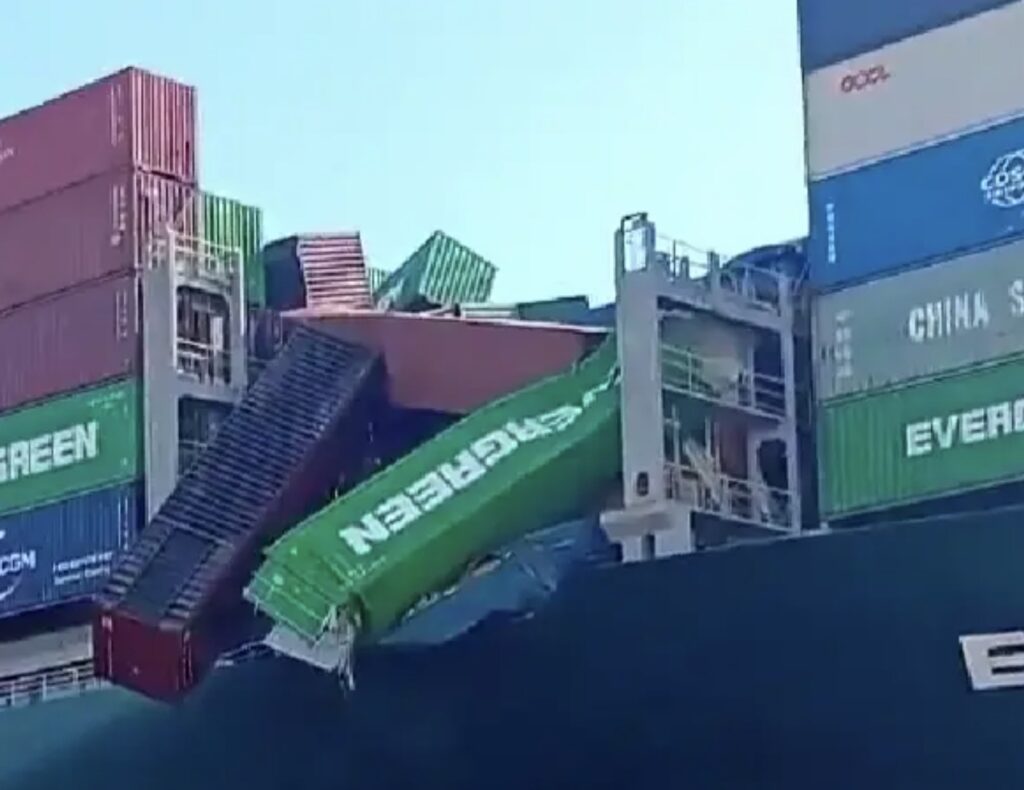 Forty containers collapse on Evergreen ship - Container News