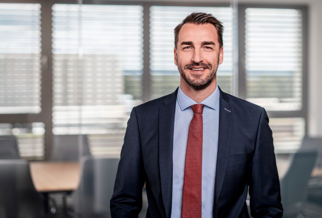 Steffen Bauer becomes new CEO of HGK AG - Container News