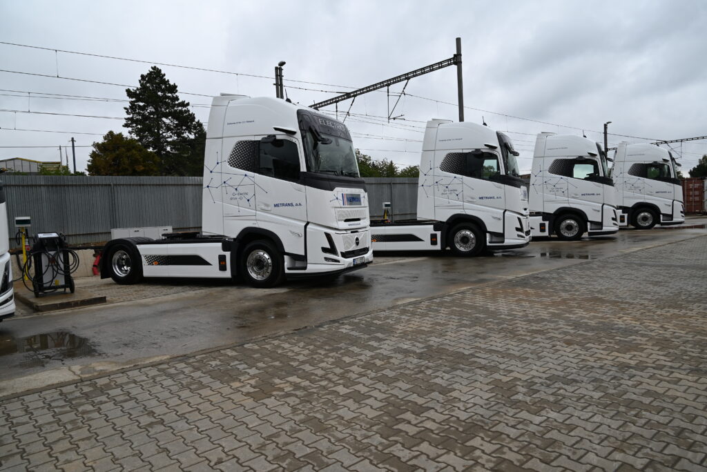 METRANS deploys largest fleet of electric trucks in Czech Republic ...