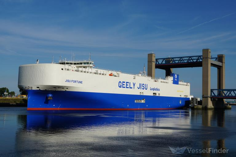 Geely-operated car carrier in accident on maiden voyage to Europe ...