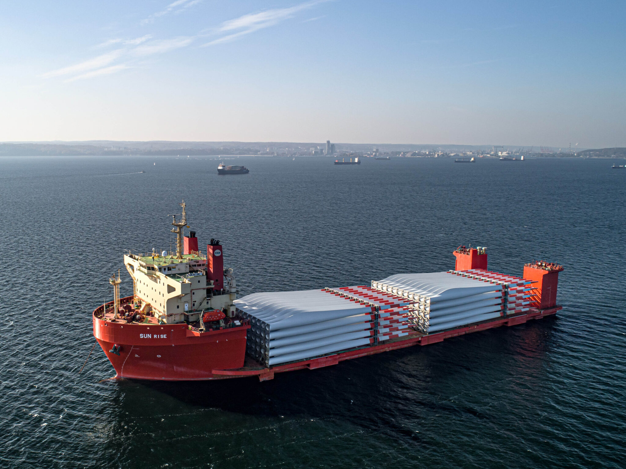 SAL Heavy Lift adds two semi-submersible deck carriers - Container News