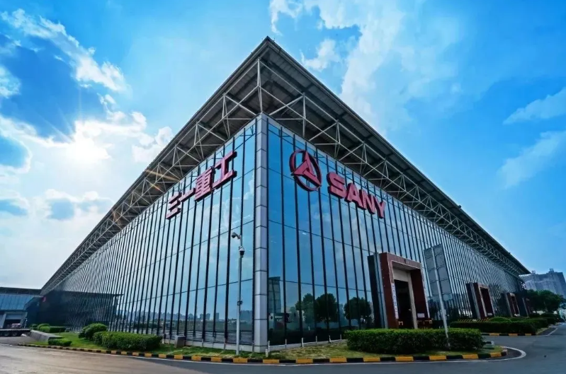 SANY delivers first batch of straddle carriers to Algerian customers ...