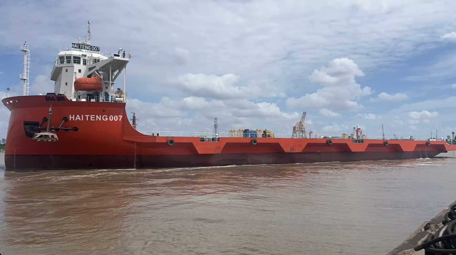 IRS marks delivery of deck cargo ship HAITENG 007 - Container News
