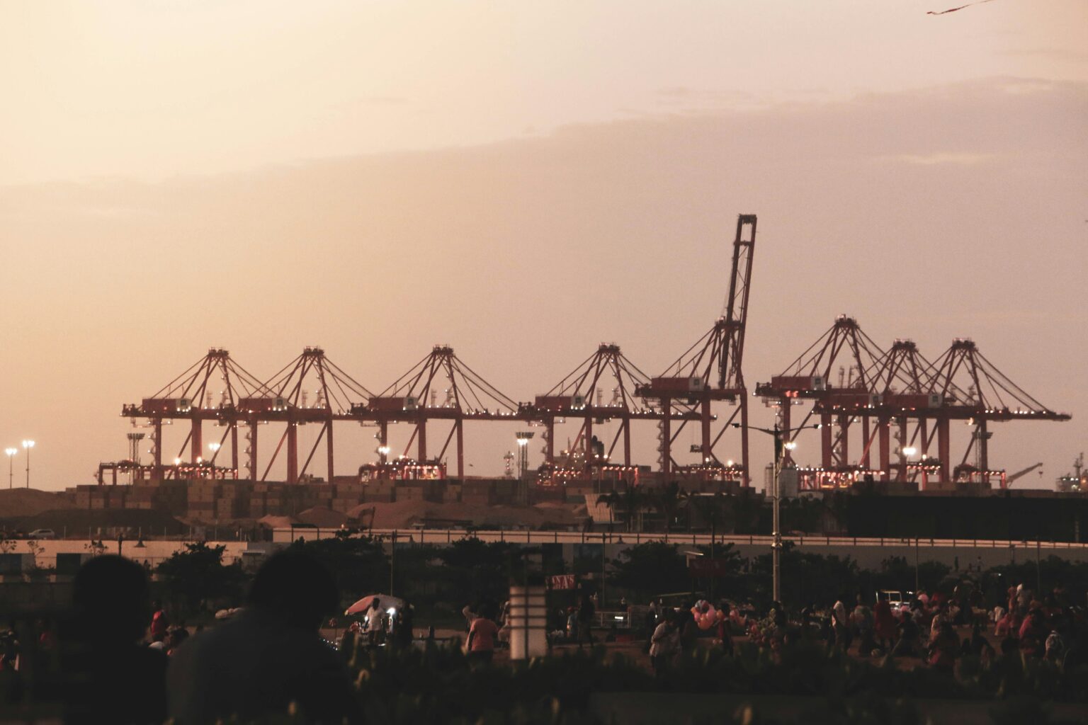 Port Yard Safety: Rigging Best Practices for Box Lifts - Container News