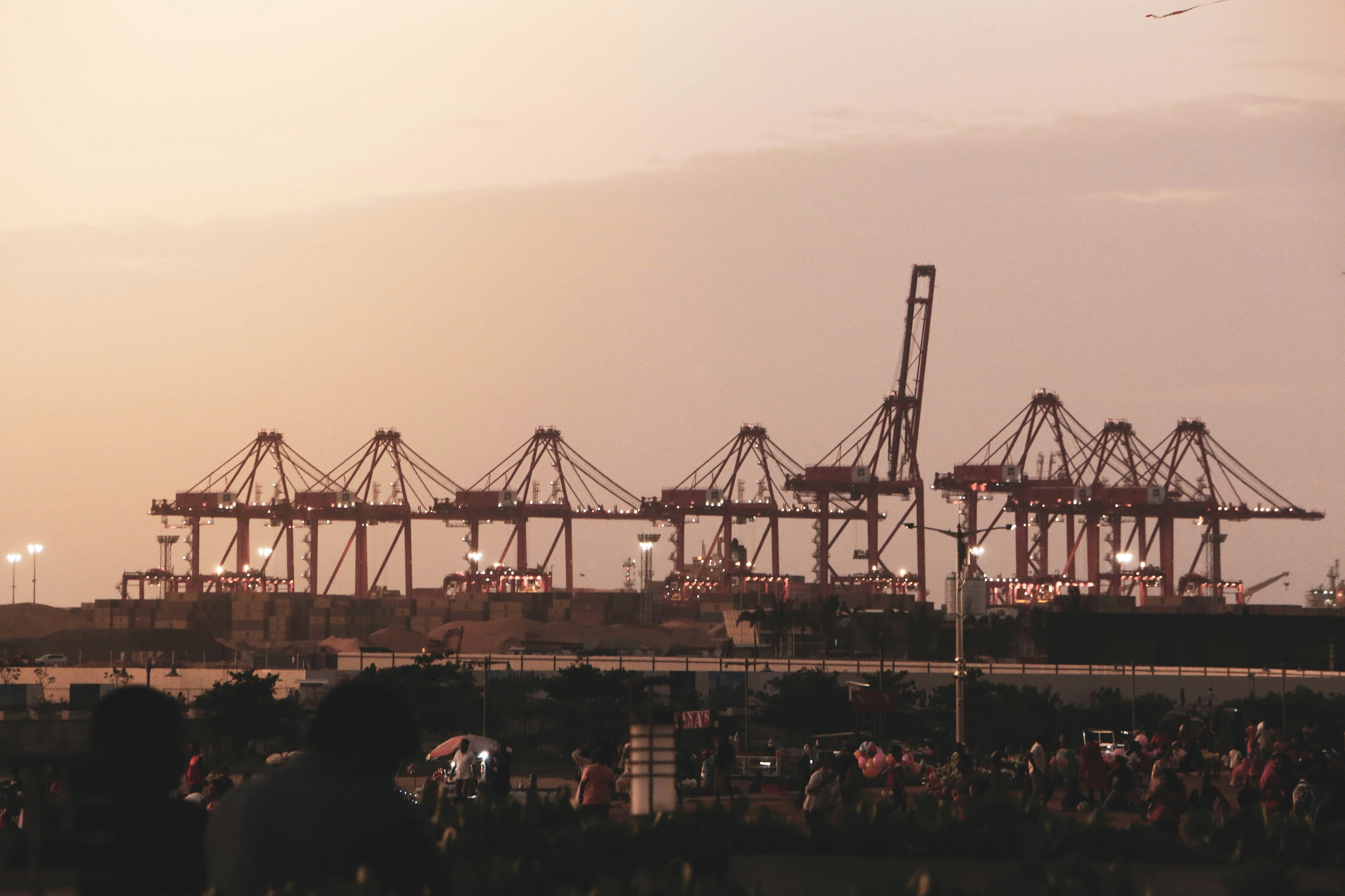 Port Yard Safety: Rigging Best Practices for Box Lifts - Container News