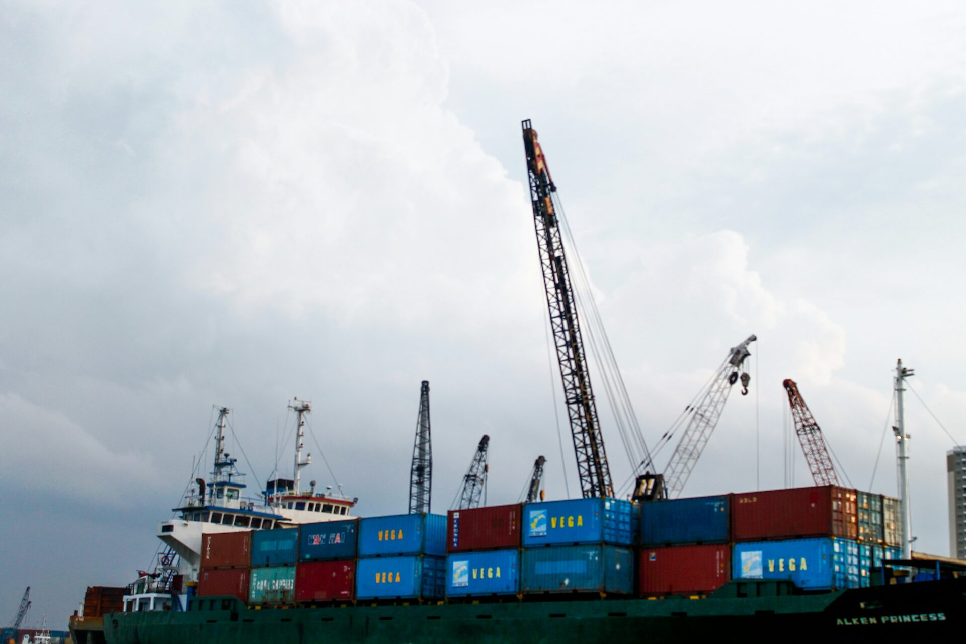 Container charter market faces imminent correction after five-year boom ...