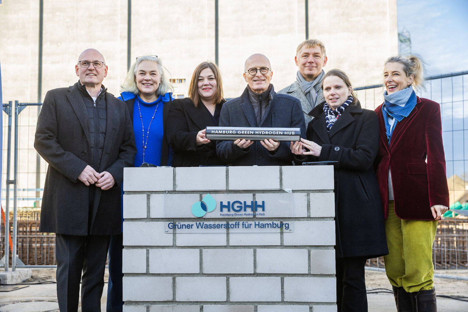 Hamburg Green Hydrogen Hub announces a 100 MW electrolyzer - Container News