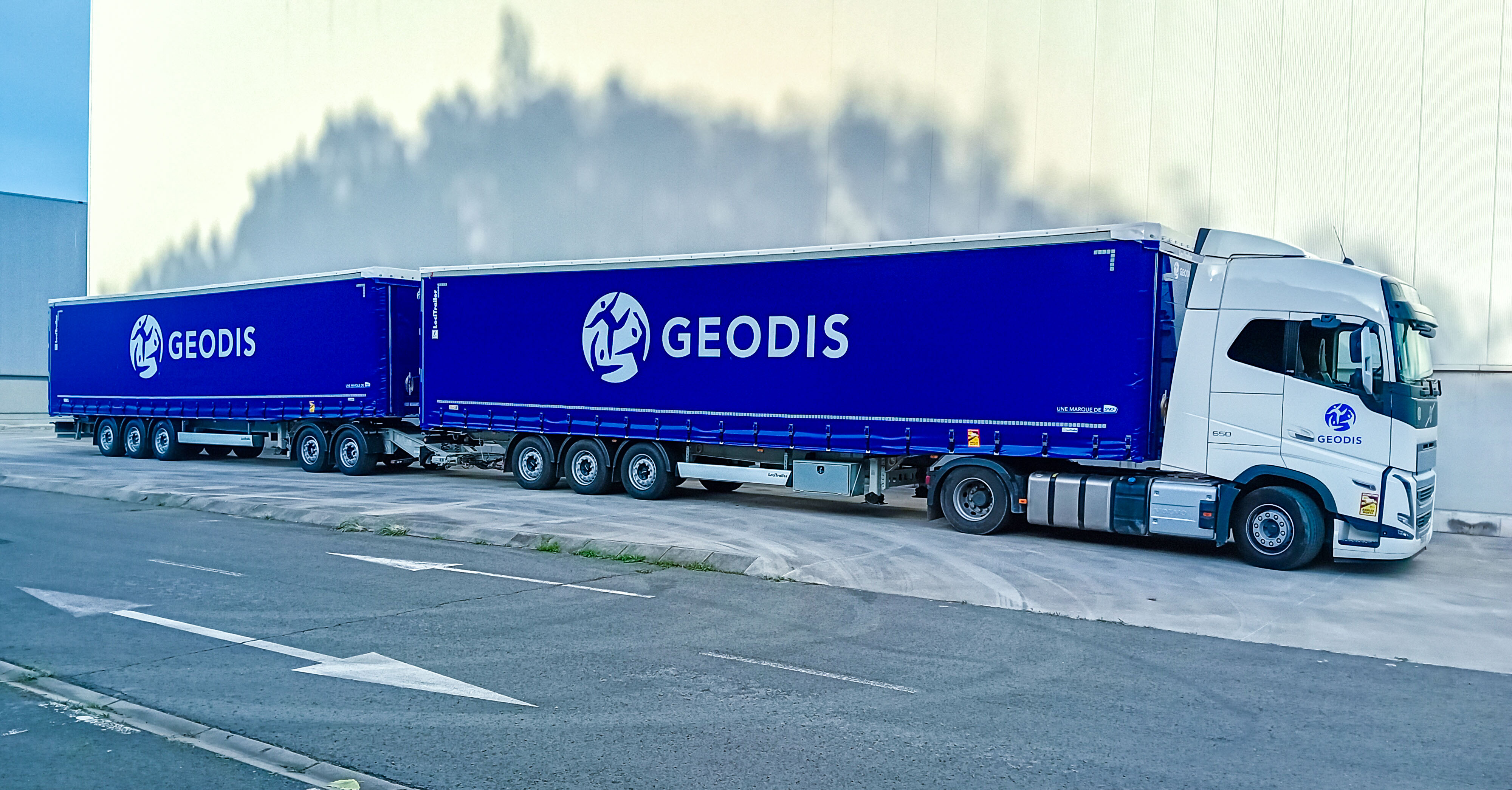 GEODIS expands sustainable transport in Spain with new Duotrailers ...
