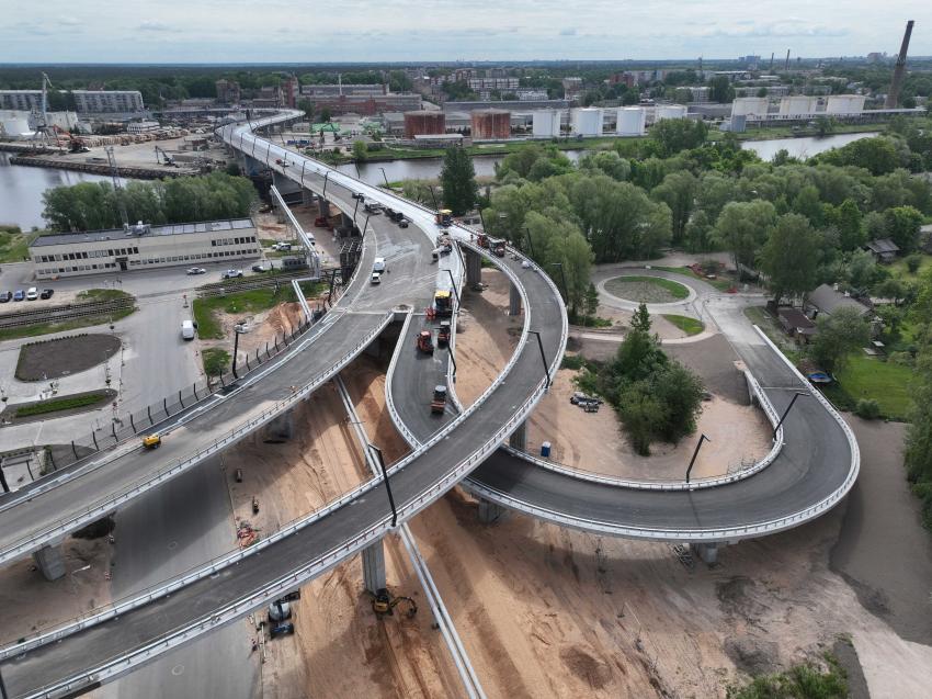 Load testing underway on Kundziņsala οverpass in Riga - Container News