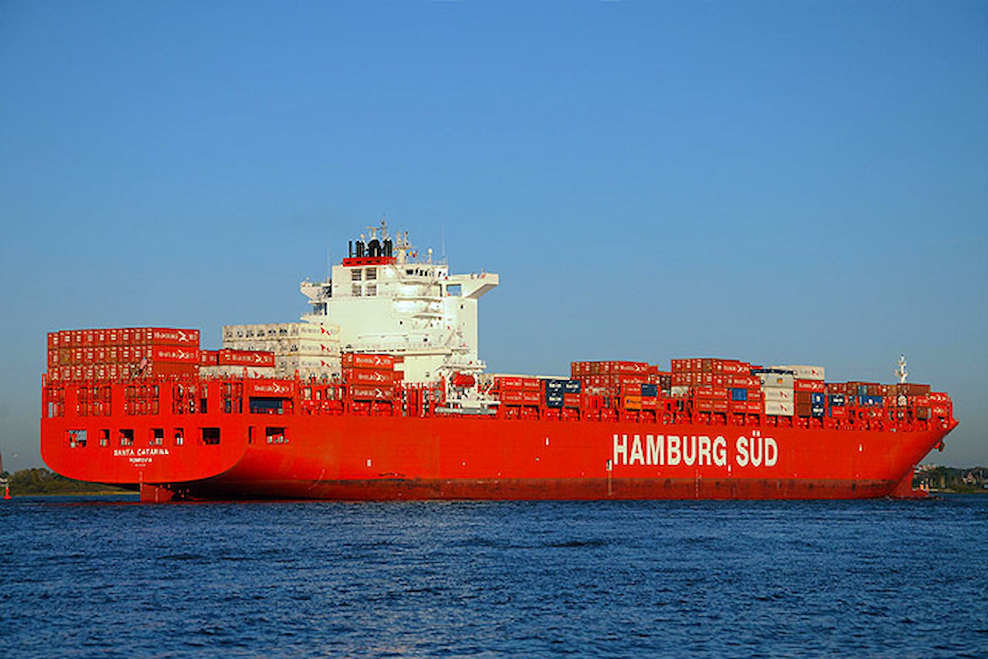 Maersk restarts Red Sea transits amid vessel shortage - Container News